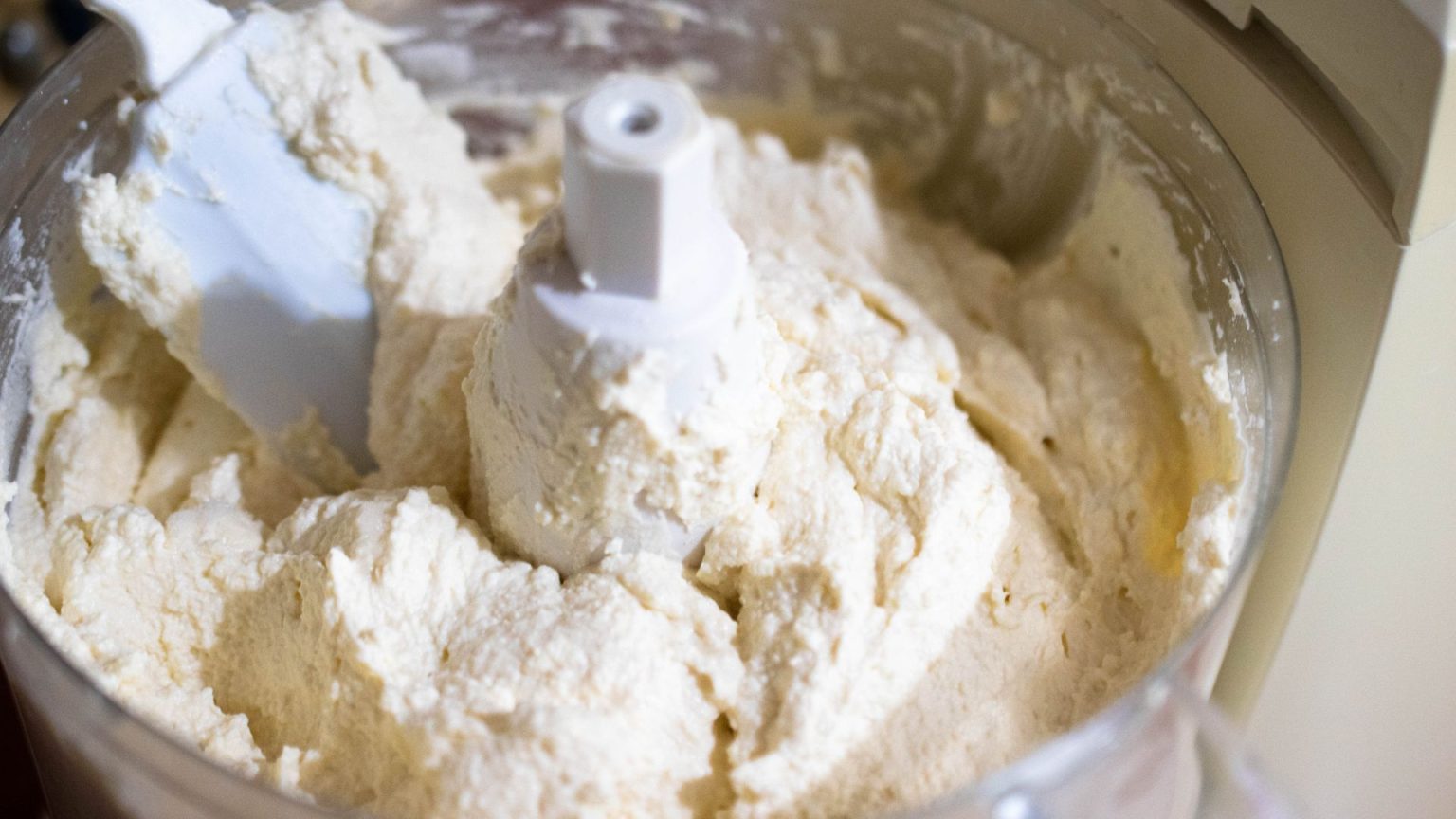 NF: Nut Flour role in cake making Explained - ForumFoodies