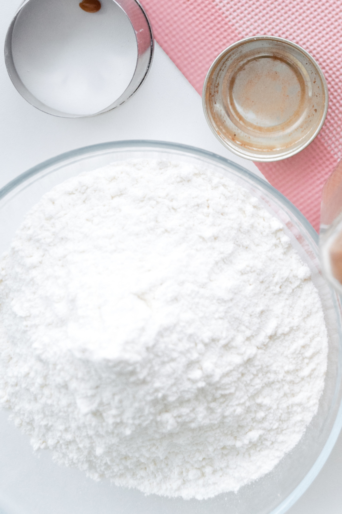 DAFM: Double-Acting Flour Mix role in cakes Explained - ForumFoodies